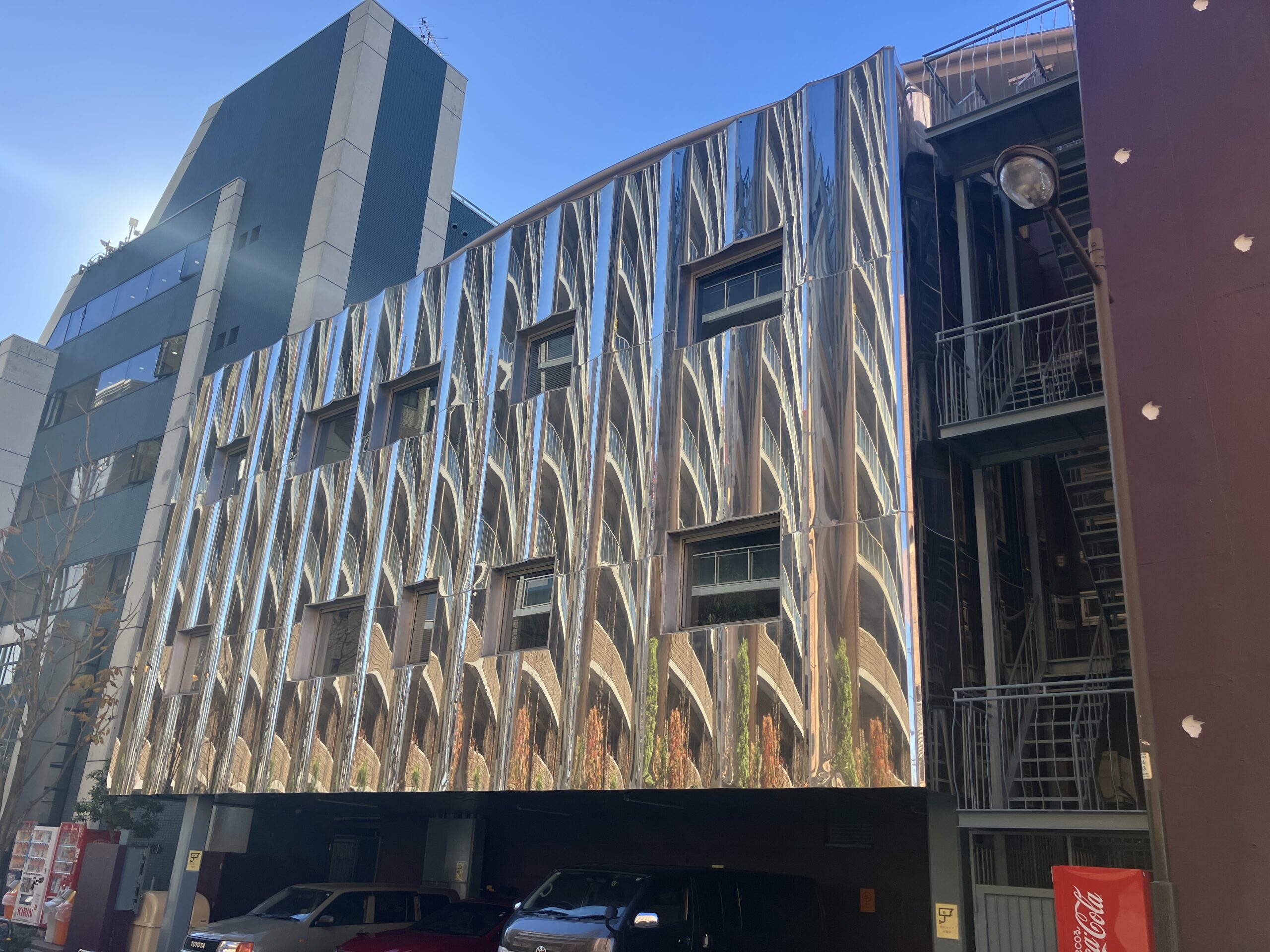 名建築の外装全般修繕をお任せいただきました – シロキコーポレーション